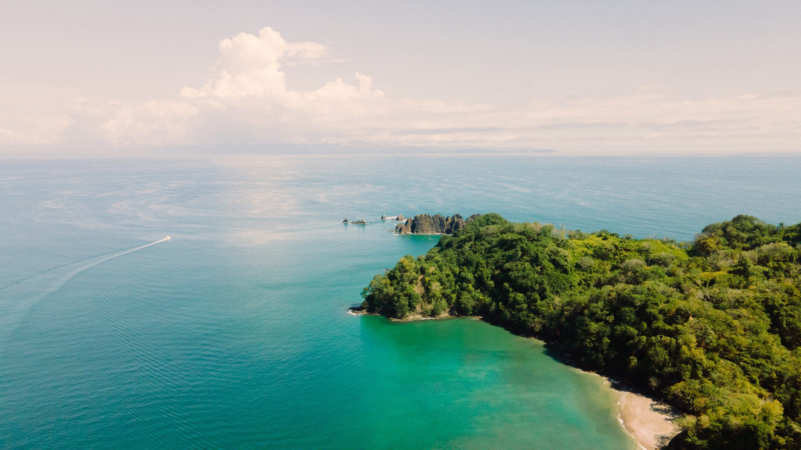Living as as an expat in Costa Rica | Foyer Global Health